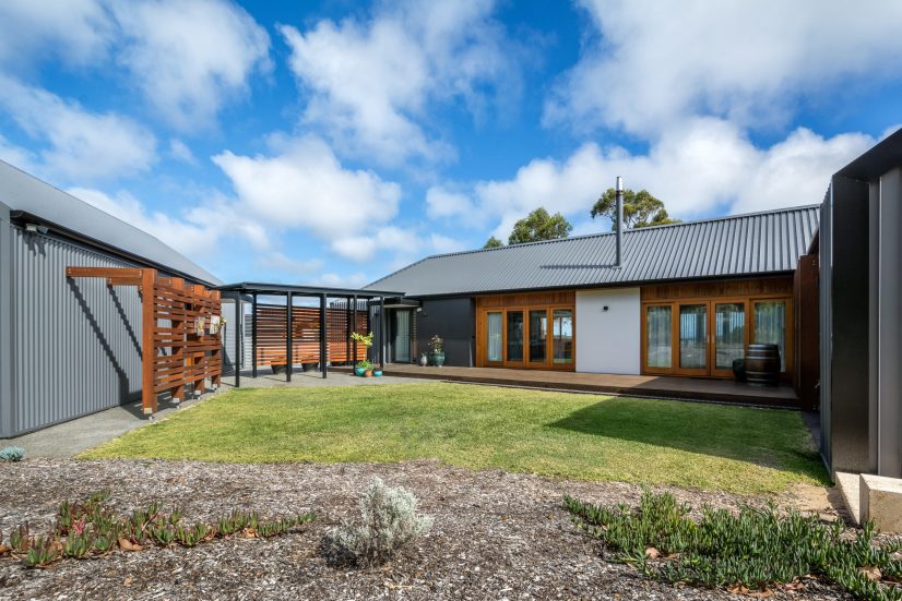 Madigan Residence - PTX Architects